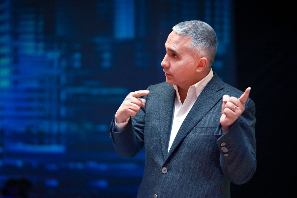 Mehrzad Ferdows Explains Different Aspects of “Competitive Advantages ...